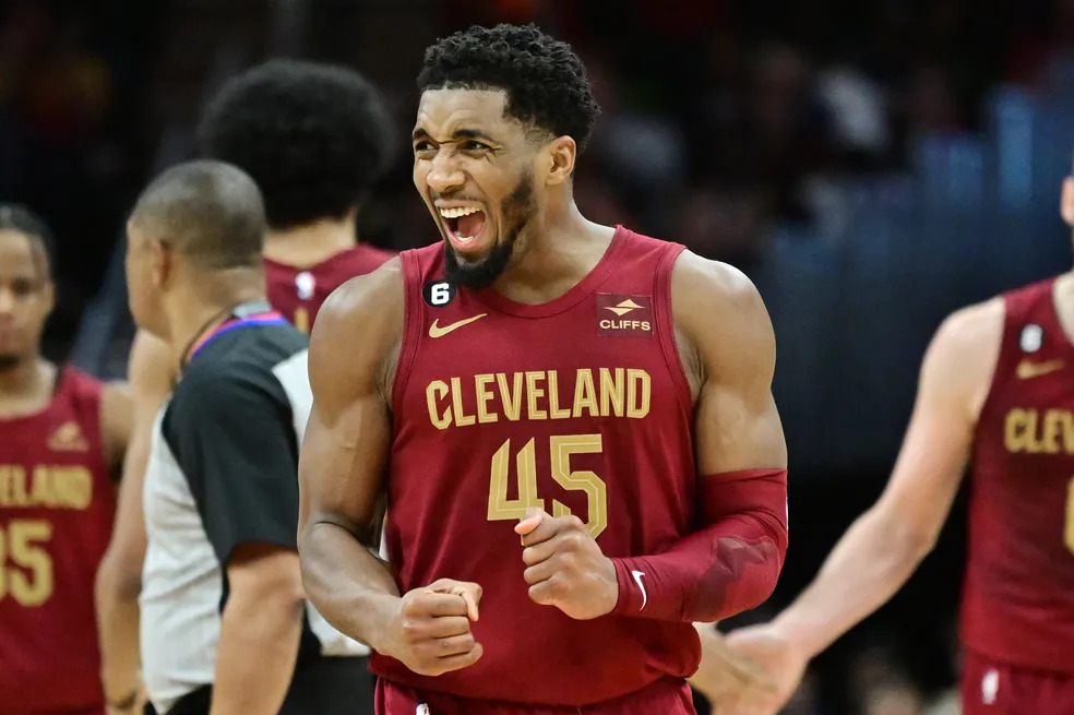 NBA: Donovan Mitchell faz jogo histórico de 71 pontos - Turista FC